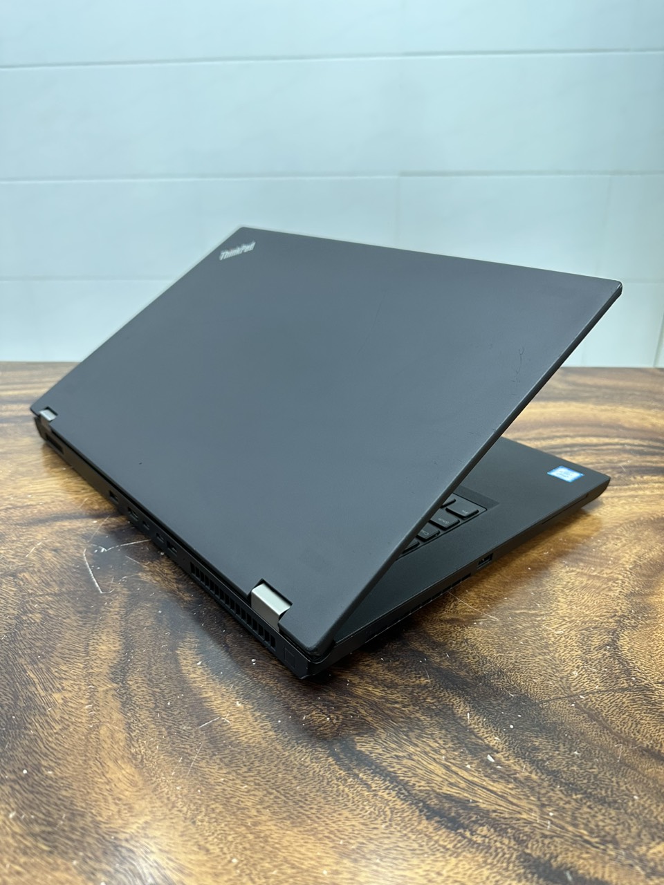Thinkpad-P73-8.jpg